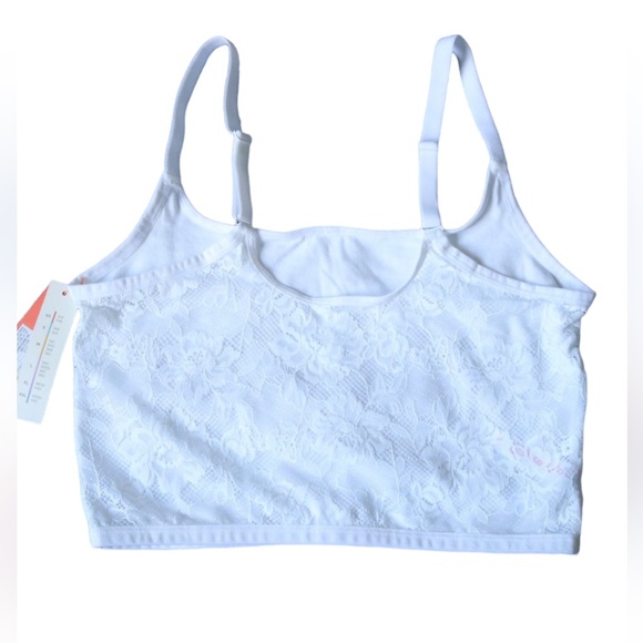 Colsie | Intimates & Sleepwear | Colsie White 8s Lace Floral Brami ...